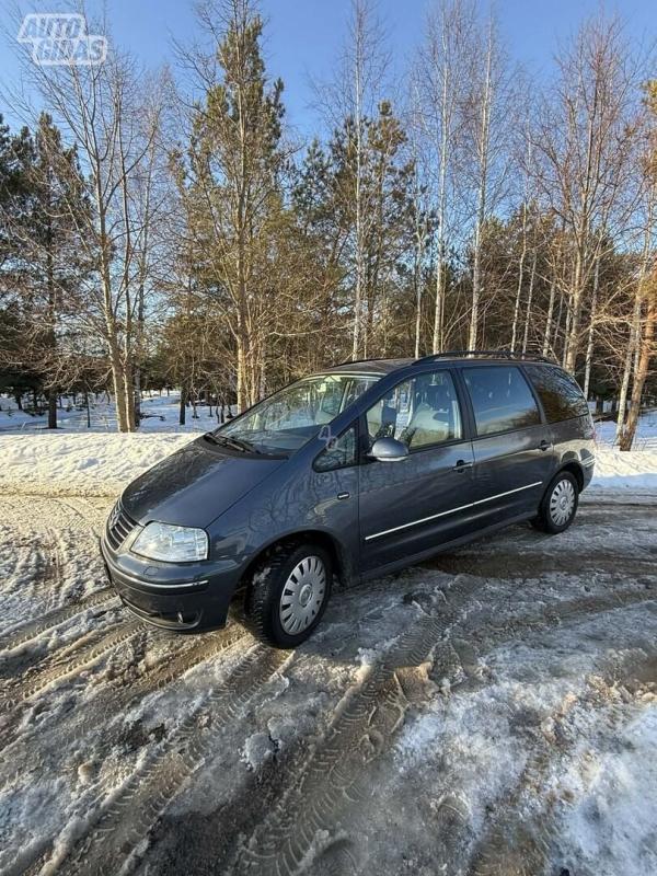 Volkswagen Sharan 2006 in Panevezys, with an engine capacity of 2.00 L and mileage of 286 thousand km for 3000 €, photo 6 on AUTOMOTO.COM.LV