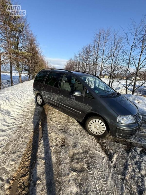 Volkswagen Sharan 2006 in Panevezys, with an engine capacity of 2.00 L and mileage of 286 thousand km for 3000 €, photo 7 on AUTOMOTO.COM.LV