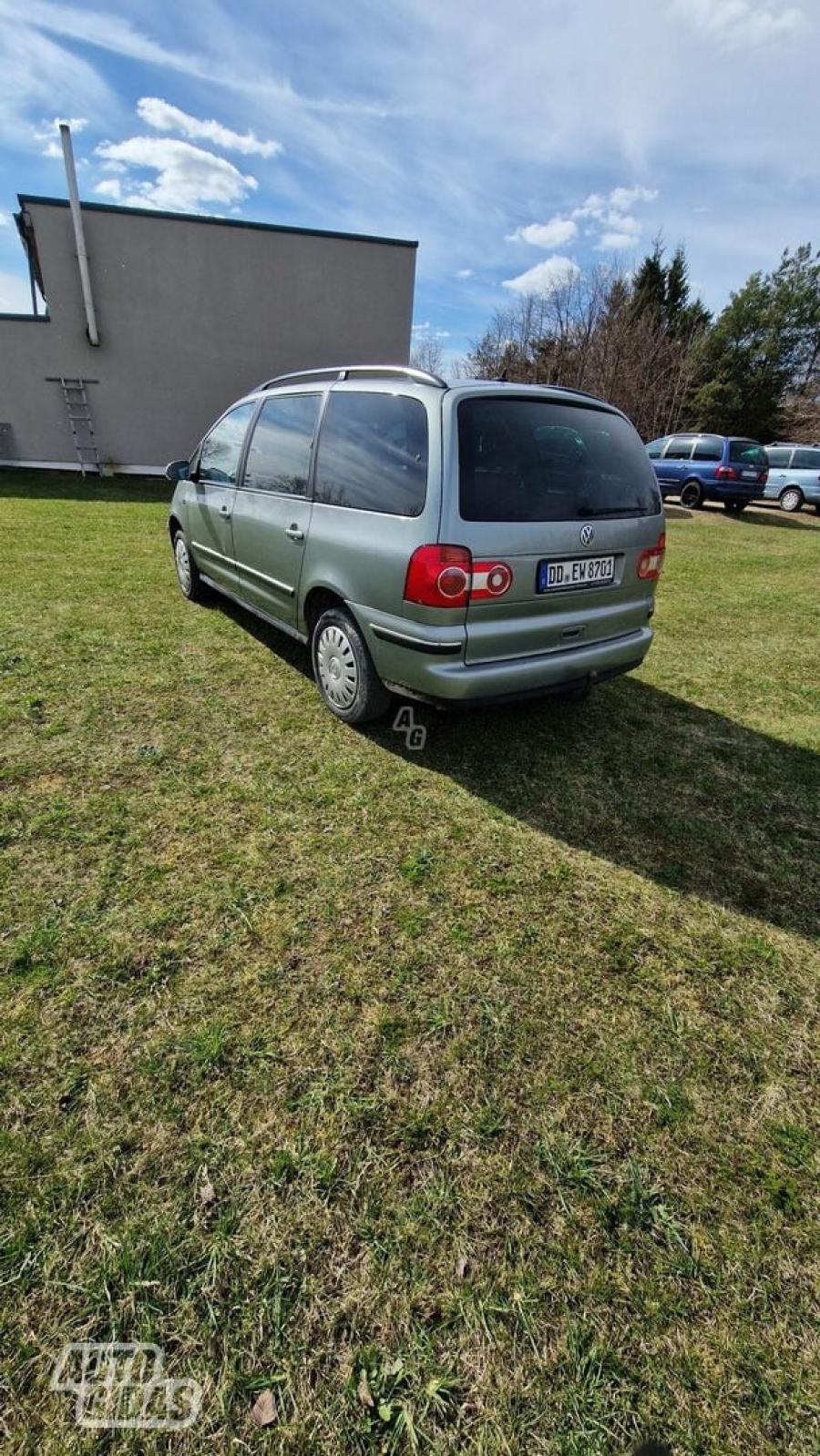Volkswagen Sharan 2006 Panevēža, ar dzinēja tilpumu 1.90 L un nobraukumu 321 tūkst. km par 2700 €, foto 3 vietnē AUTOMOTO.COM.LV