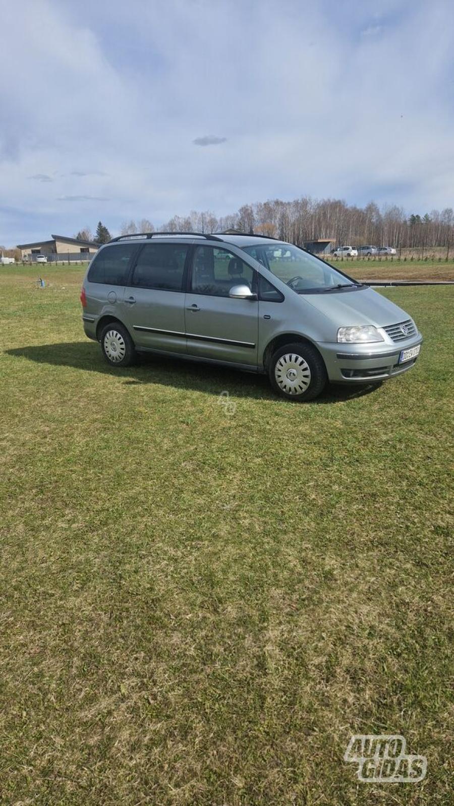 Volkswagen Sharan 2006 Panevēža, ar dzinēja tilpumu 1.90 L un nobraukumu 321 tūkst. km par 2700 €, foto 10 vietnē AUTOMOTO.COM.LV