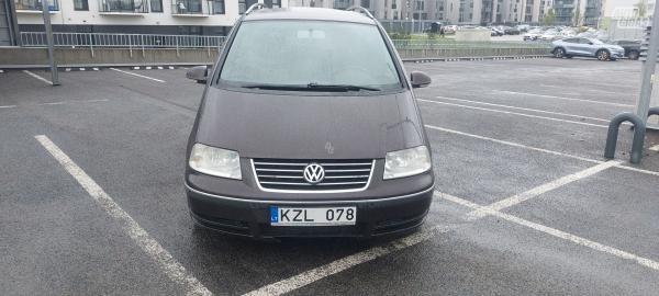 Volkswagen Sharan 2006 in Vilnius, with an engine capacity of 1.90 L and mileage of 400 thousand km for 530 €, photo 2 on AUTOMOTO.COM.LV