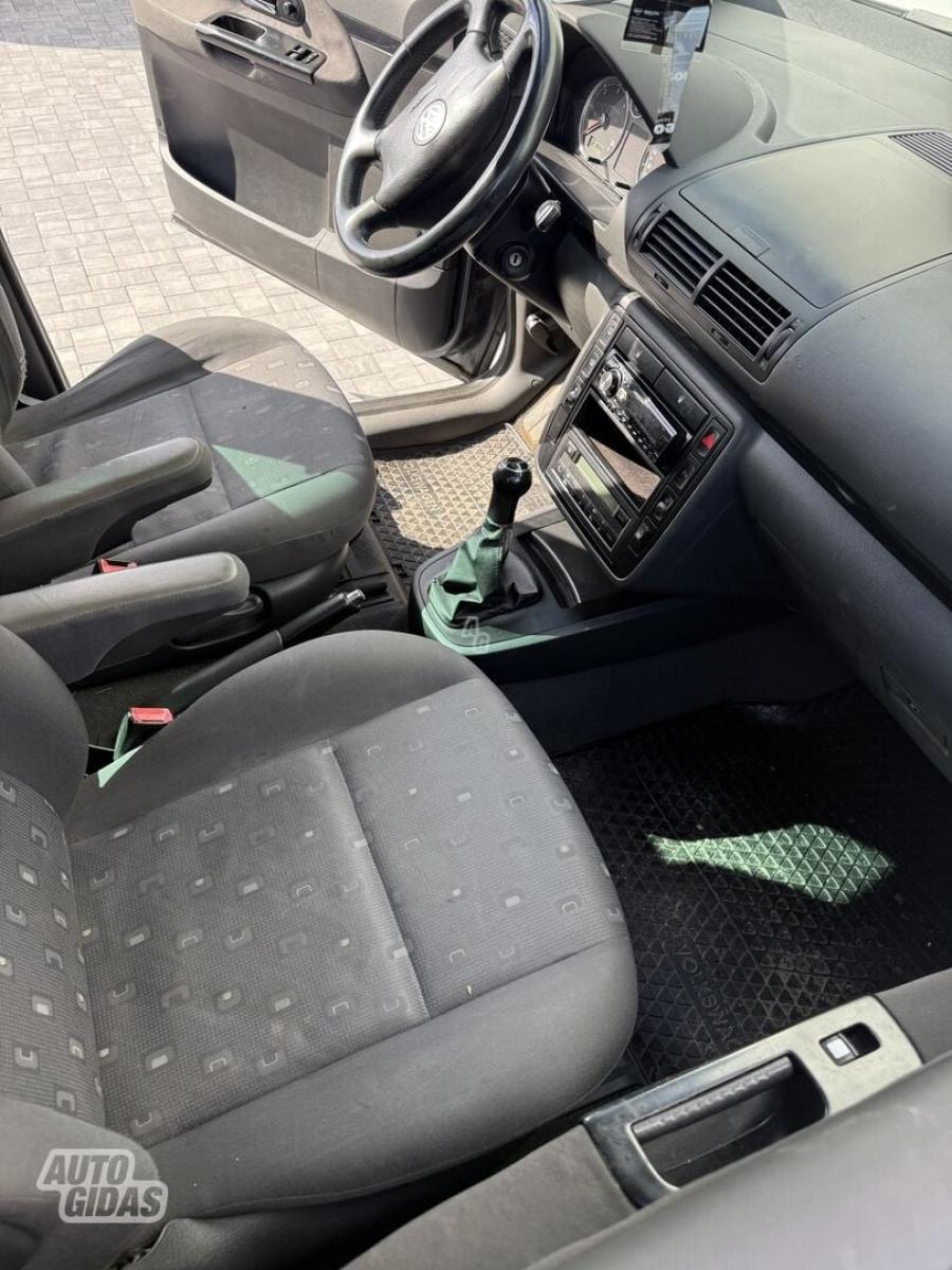 Volkswagen Sharan 2006 Šauļi, ar dzinēja tilpumu 1.90 L un nobraukumu 379 tūkst. km par 1290 €, foto 8 vietnē AUTOMOTO.COM.LV