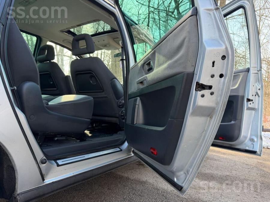 Volkswagen Sharan 2006 in Bauska, with an engine capacity of 2.00 L and mileage of 314 thousand km for 3350 €, photo 14 on AUTOMOTO.COM.LV