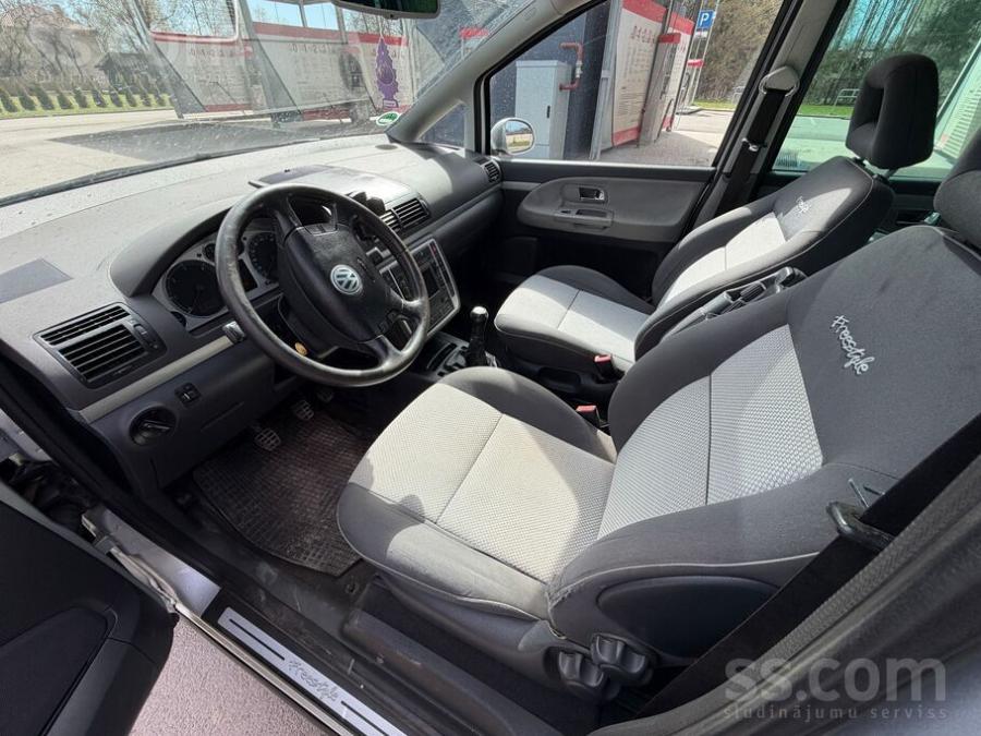 Volkswagen Sharan 2006 in Bauska, with an engine capacity of 2.00 L and mileage of 314 thousand km for 3350 €, photo 16 on AUTOMOTO.COM.LV