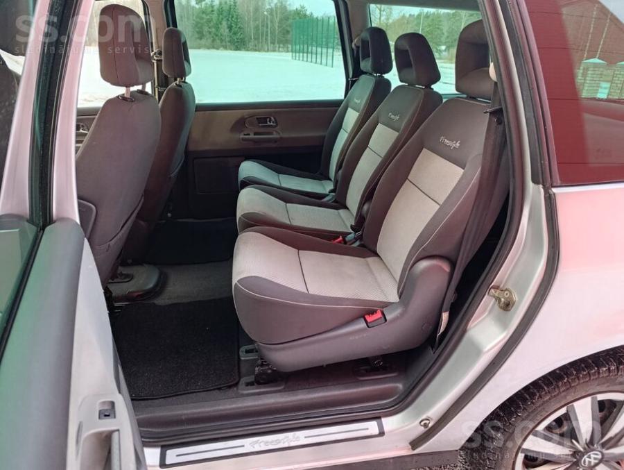Volkswagen Sharan 2006 Rēzekne, ar dzinēja tilpumu 2.00 L un nobraukumu 0 tūkst. km par 3400 €, foto 12 vietnē AUTOMOTO.COM.LV