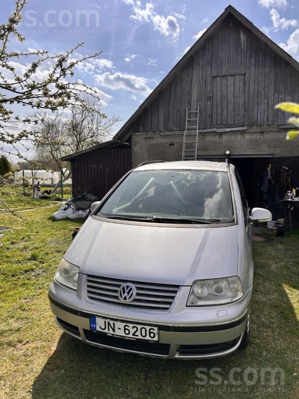 Volkswagen Sharan 2006 Rīga, ar dzinēja tilpumu 2.00 L un nobraukumu 480 tūkst. km par 1500 €, foto 1 vietnē AUTOMOTO.COM.LV