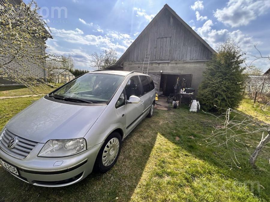 Volkswagen Sharan 2006 Rīga, ar dzinēja tilpumu 2.00 L un nobraukumu 480 tūkst. km par 1500 €, foto 4 vietnē AUTOMOTO.COM.LV