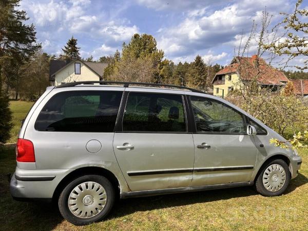 Volkswagen Sharan 2006 Rīga, ar dzinēja tilpumu 2.00 L un nobraukumu 480 tūkst. km par 1500 €, foto 5 vietnē AUTOMOTO.COM.LV