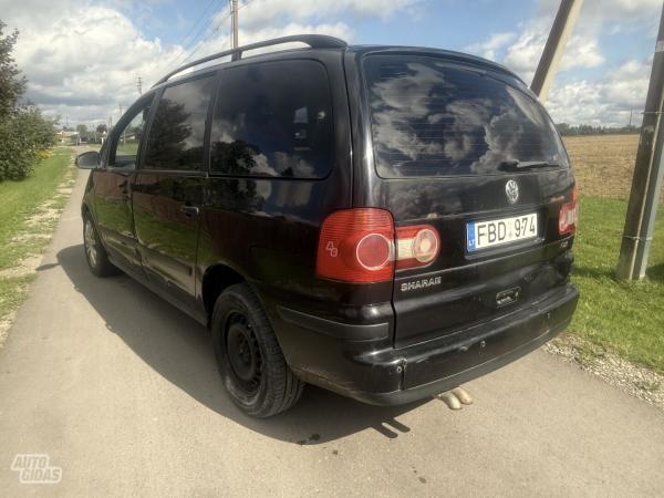 Volkswagen Sharan 2006 in Siauliai on AUTOMOTO.COM.LV Volkswagen Sharan 2006 in Siauliai, with an engine capacity of 1.90 L and mileage of 314 thousand km for 850 €, photo 5 on AUTOMOTO.COM.LV