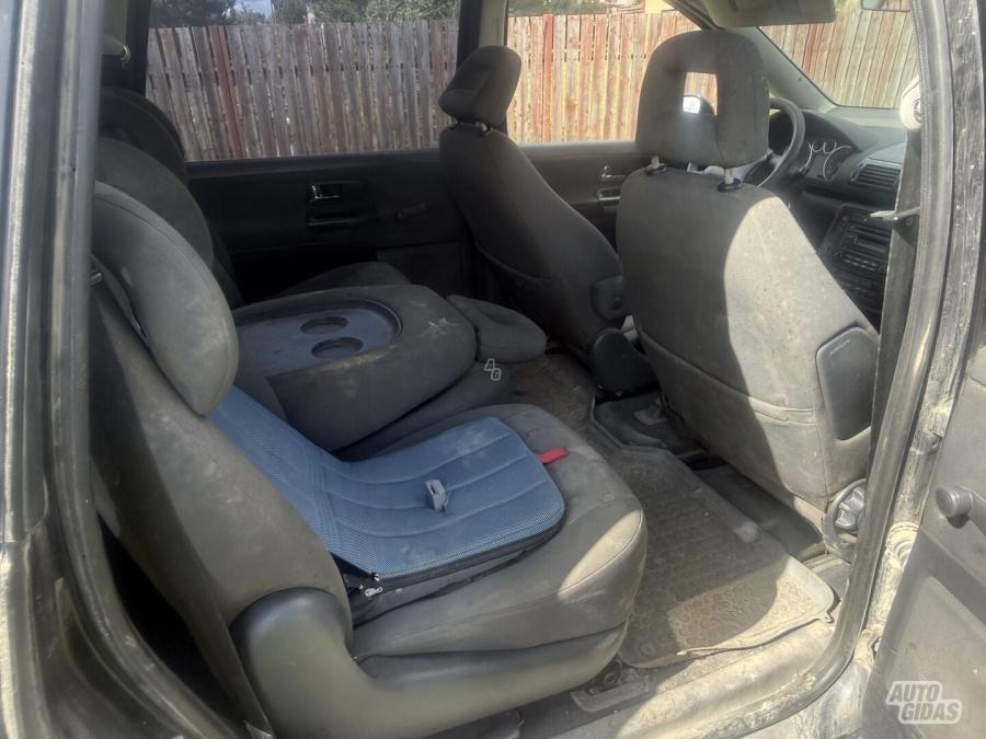 Volkswagen Sharan 2006 in Siauliai, with an engine capacity of 1.90 L and mileage of 314 thousand km for 850 €, photo 9 on AUTOMOTO.COM.LV