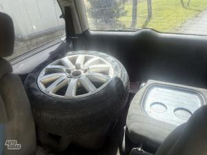 Volkswagen Sharan 2006 in Siauliai, with an engine capacity of 1.90 L and mileage of 314 thousand km for 850 €, photo 13 on AUTOMOTO.COM.LV