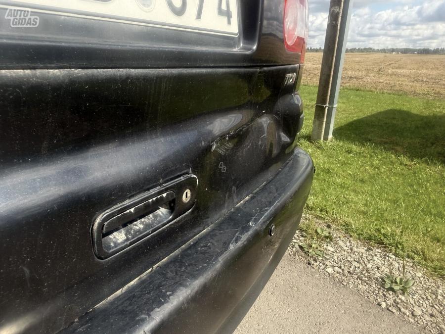 Volkswagen Sharan 2006 in Siauliai, with an engine capacity of 1.90 L and mileage of 314 thousand km for 850 €, photo 15 on AUTOMOTO.COM.LV