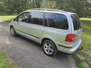 Volkswagen Sharan 2006 in Ignalina, with an engine capacity of 2.00 L and mileage of 268 thousand km for 2950 €, photo 7 on AUTOMOTO.COM.LV