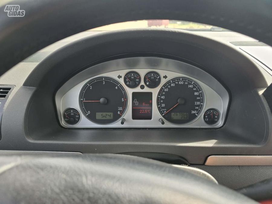 Volkswagen Sharan 2006 in Ignalina, with an engine capacity of 2.00 L and mileage of 268 thousand km for 2950 €, photo 11 on AUTOMOTO.COM.LV