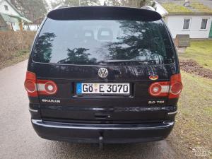 Volkswagen Sharan 2007 in Ignalina, with an engine capacity of 2.00 L and mileage of 211 thousand km for 4650 €, photo 4 on AUTOMOTO.COM.LV