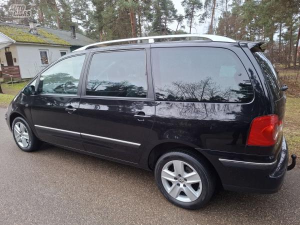 Volkswagen Sharan 2007 Ignalina, ar dzinēja tilpumu 2.00 L un nobraukumu 211 tūkst. km par 4650 €, foto 5 vietnē AUTOMOTO.COM.LV