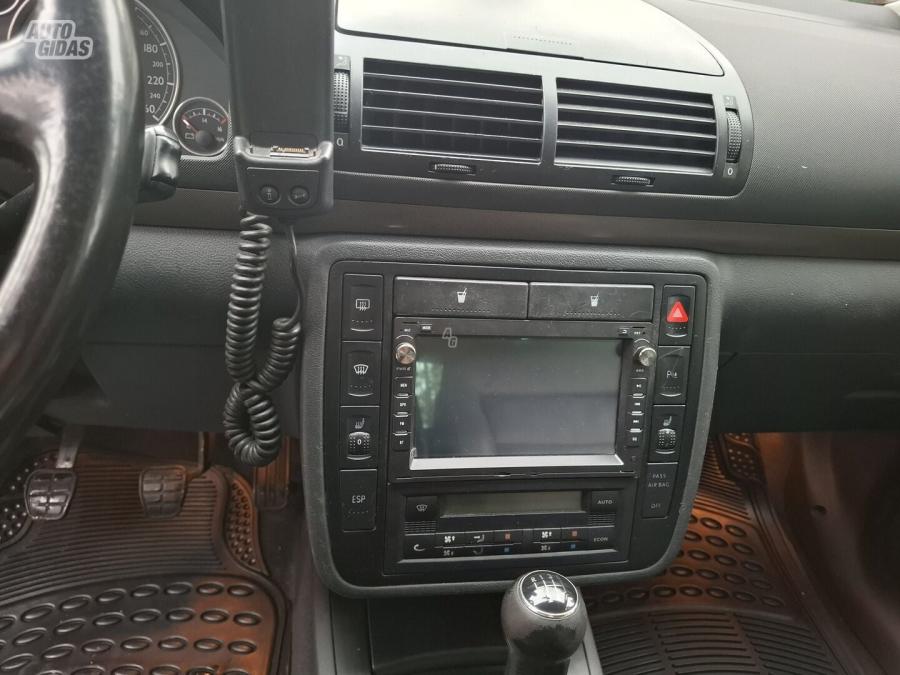 Volkswagen Sharan 2007 in Ignalina, with an engine capacity of 2.00 L and mileage of 211 thousand km for 4650 €, photo 9 on AUTOMOTO.COM.LV