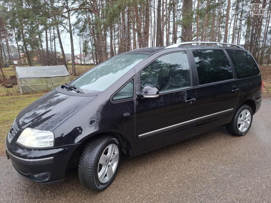 Volkswagen Sharan 2007 in Ignalina, with an engine capacity of 2.00 L and mileage of 211 thousand km for 4650 €, photo 26 on AUTOMOTO.COM.LV