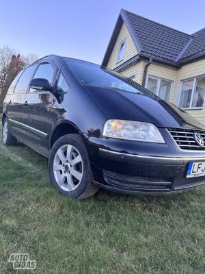 Volkswagen Sharan 2007 in Utena, with an engine capacity of 2.00 L and mileage of 245 thousand km for 3150 €, photo 6 on AUTOMOTO.COM.LV