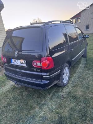 Volkswagen Sharan 2007 in Utena, with an engine capacity of 2.00 L and mileage of 245 thousand km for 3150 €, photo 7 on AUTOMOTO.COM.LV