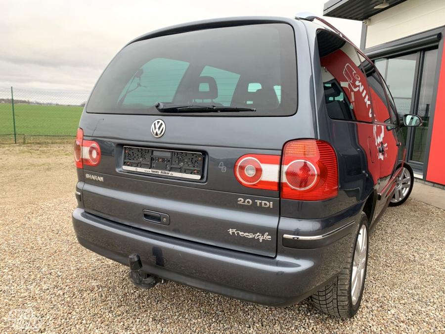 Volkswagen Sharan 2007 Kauņa, ar dzinēja tilpumu 2.00 L un nobraukumu 223 tūkst. km par 3599 €, foto 32 vietnē AUTOMOTO.COM.LV