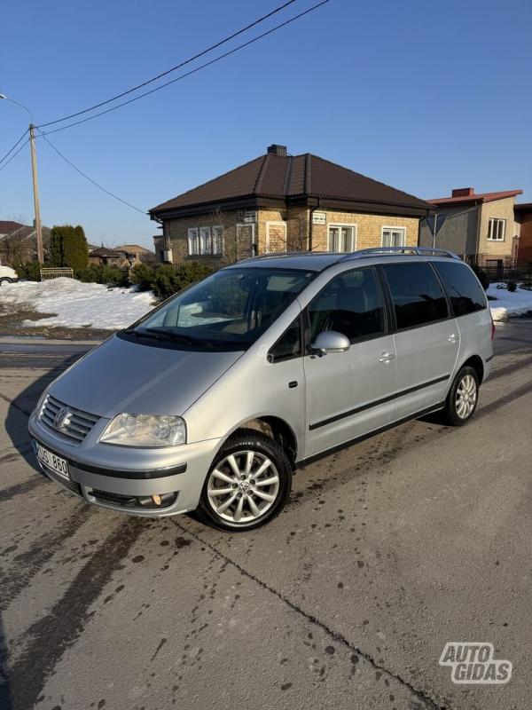 Volkswagen Sharan 2007 Šauļi, ar dzinēja tilpumu 2.00 L un nobraukumu 400 tūkst. km par 2050 €, foto 1 vietnē AUTOMOTO.COM.LV