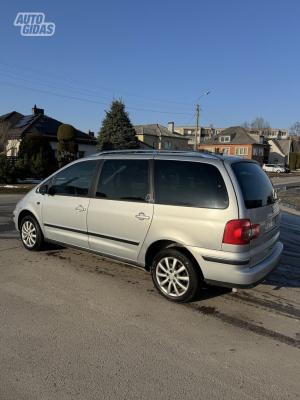 Volkswagen Sharan 2007 Šauļi, ar dzinēja tilpumu 2.00 L un nobraukumu 400 tūkst. km par 2050 €, foto 5 vietnē AUTOMOTO.COM.LV