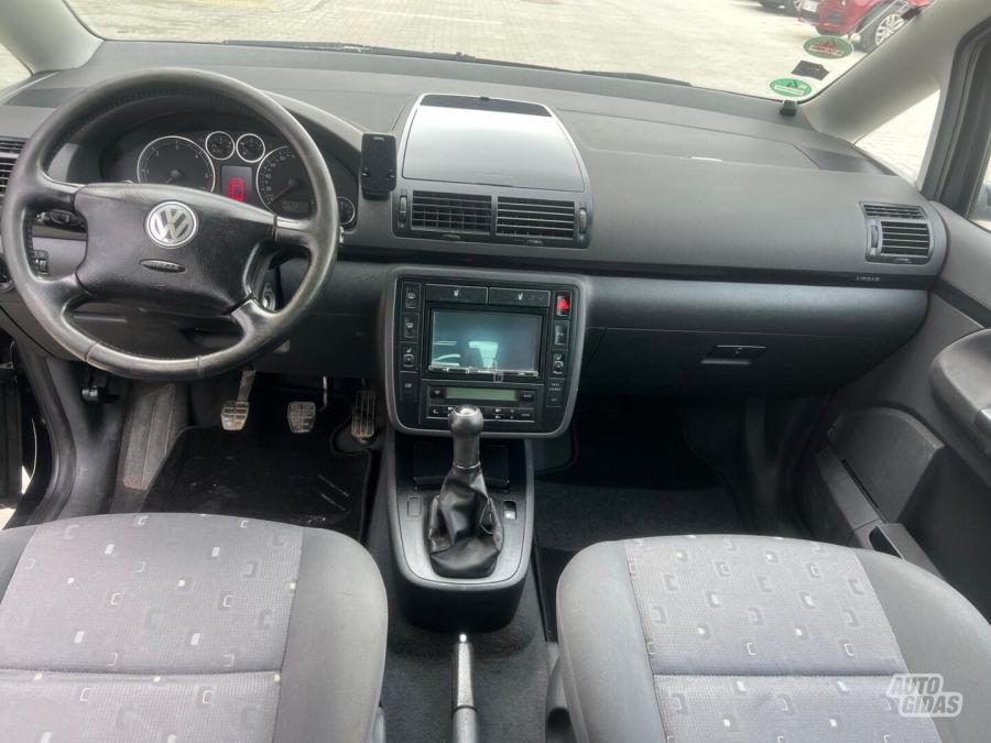 Volkswagen Sharan 2007 Viļņa, ar dzinēja tilpumu 2.00 L un nobraukumu 286 tūkst. km par 3250 €, foto 10 vietnē AUTOMOTO.COM.LV