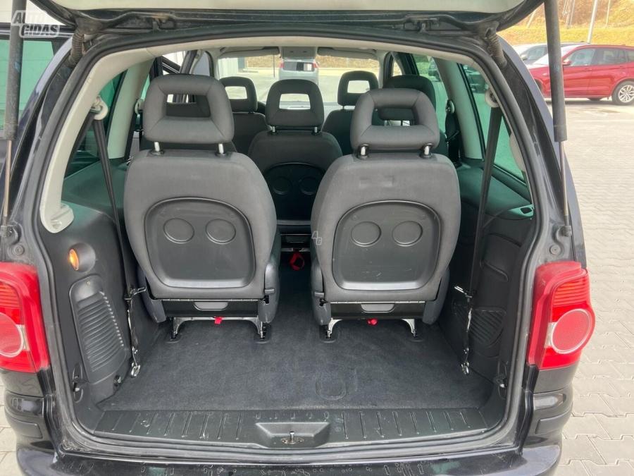Volkswagen Sharan 2007 Viļņa, ar dzinēja tilpumu 2.00 L un nobraukumu 286 tūkst. km par 3250 €, foto 15 vietnē AUTOMOTO.COM.LV