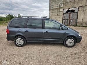 Volkswagen Sharan 2007 in Vilnius, with an engine capacity of 1.90 L and mileage of 327 thousand km for 2650 €, photo 3 on AUTOMOTO.COM.LV