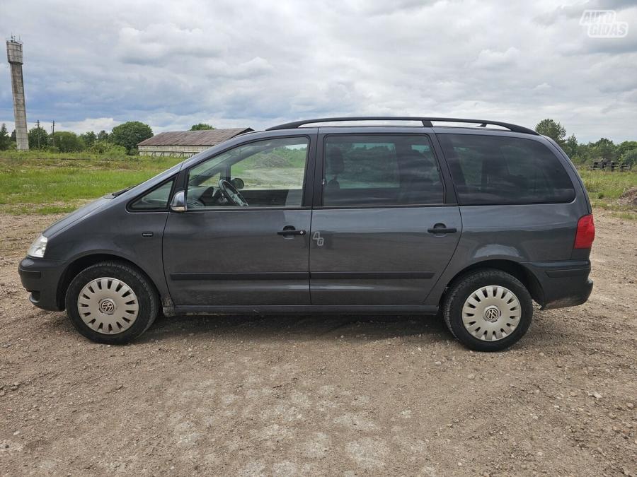 Volkswagen Sharan 2007 in Vilnius, with an engine capacity of 1.90 L and mileage of 327 thousand km for 2650 €, photo 7 on AUTOMOTO.COM.LV
