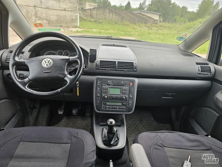 Volkswagen Sharan 2007 in Vilnius, with an engine capacity of 1.90 L and mileage of 327 thousand km for 2650 €, photo 10 on AUTOMOTO.COM.LV