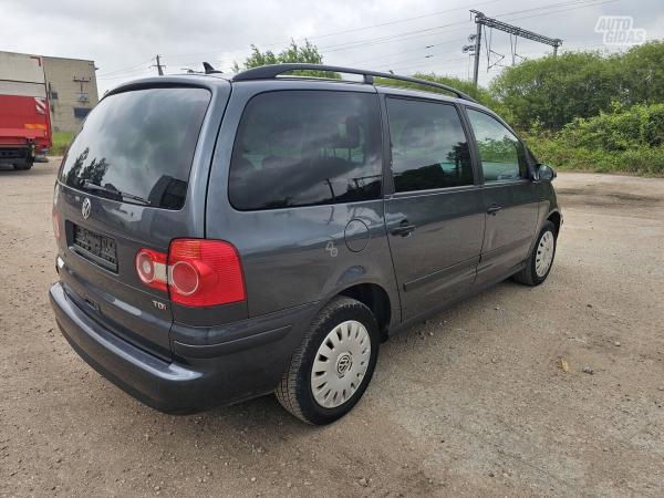 Volkswagen Sharan 2007 Viļņa, ar dzinēja tilpumu 1.90 L un nobraukumu 327 tūkst. km par 3000 €, foto 5 vietnē AUTOMOTO.COM.LV