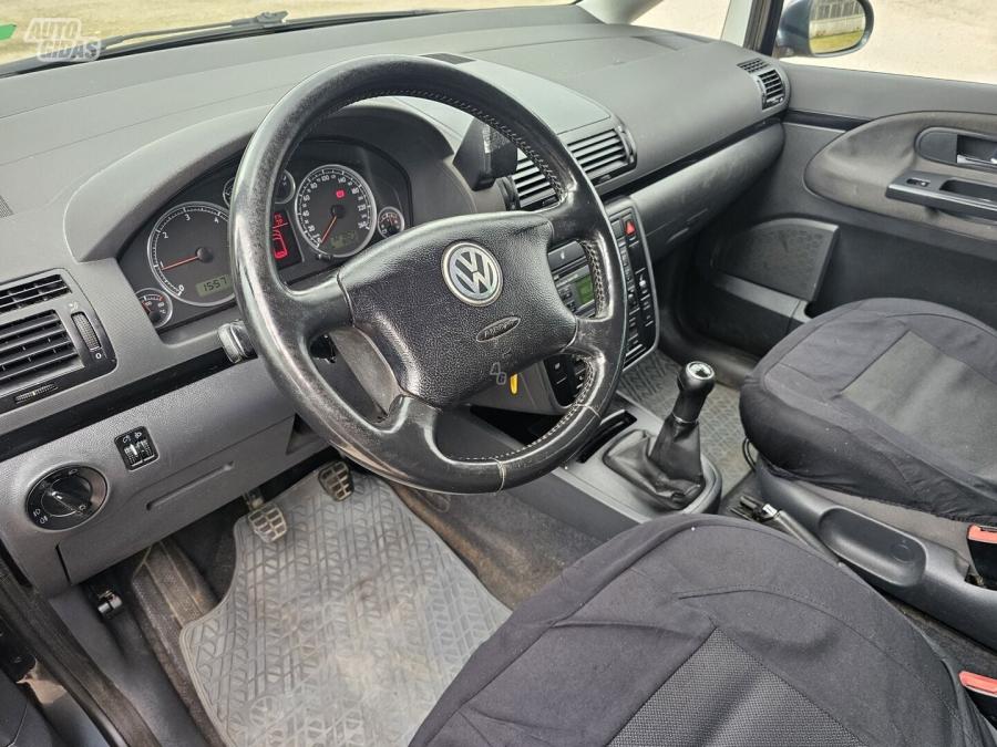 Volkswagen Sharan 2007 in Vilnius, with an engine capacity of 1.90 L and mileage of 327 thousand km for 3000 €, photo 9 on AUTOMOTO.COM.LV
