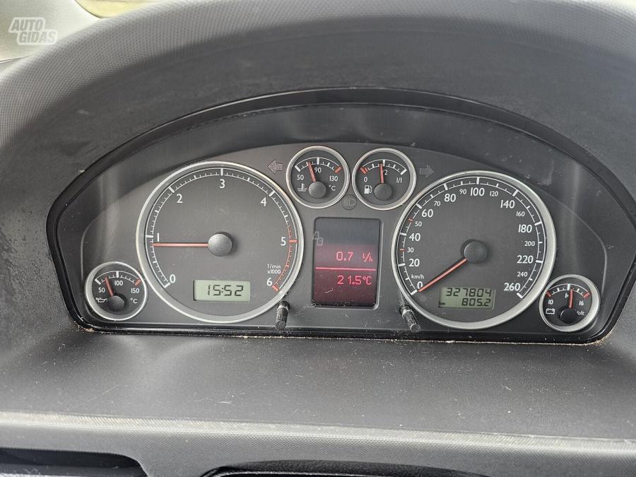 Volkswagen Sharan 2007 in Vilnius, with an engine capacity of 1.90 L and mileage of 327 thousand km for 3000 €, photo 18 on AUTOMOTO.COM.LV