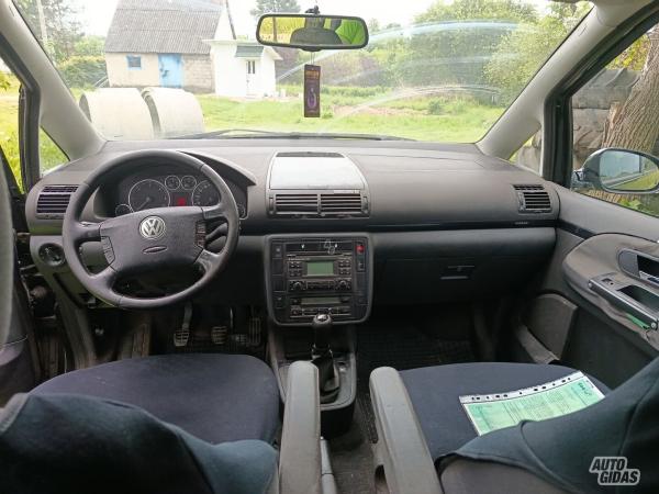 Volkswagen Sharan 2007 Viļņa, ar dzinēja tilpumu 2.00 L un nobraukumu 336 tūkst. km par 2200 €, foto 4 vietnē AUTOMOTO.COM.LV