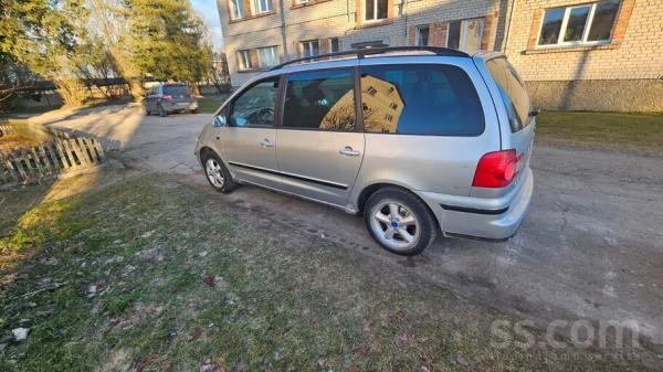 Volkswagen Sharan 2008 in Bauska, with an engine capacity of 1.90 L and mileage of 377 thousand km for 2550 €, photo 1 on AUTOMOTO.COM.LV