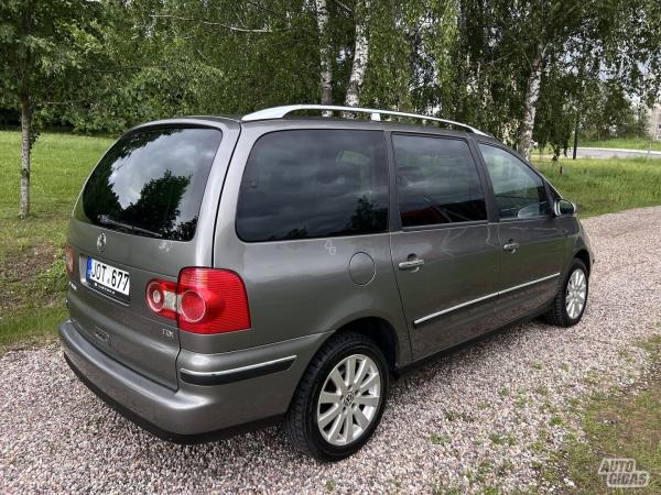 Volkswagen Sharan 2008 Alīta, ar dzinēja tilpumu 1.90 L un nobraukumu 370 tūkst. km par 2650 €, foto 4 vietnē AUTOMOTO.COM.LV