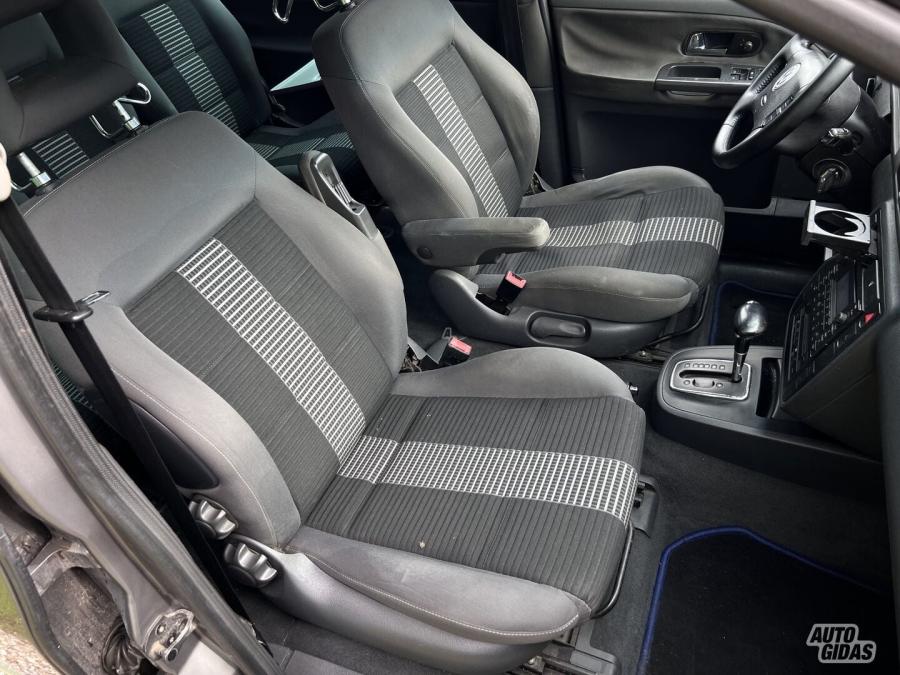 Volkswagen Sharan 2008 Alīta, ar dzinēja tilpumu 1.90 L un nobraukumu 370 tūkst. km par 2750 €, foto 15 vietnē AUTOMOTO.COM.LV