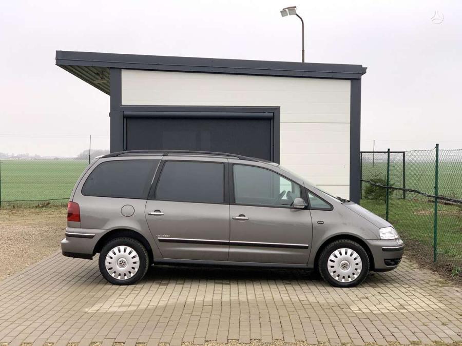 Volkswagen Sharan 2009 Kėdainiai, ar dzinēja tilpumu 1.97 L un nobraukumu 244 tūkst. km par 4399 €, foto 8 vietnē AUTOMOTO.COM.LV