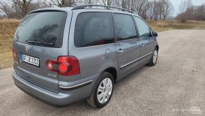 Volkswagen Sharan 2009 Marijampole, ar dzinēja tilpumu 2.00 L un nobraukumu 248 tūkst. km par 4550 €, foto 6 vietnē AUTOMOTO.COM.LV