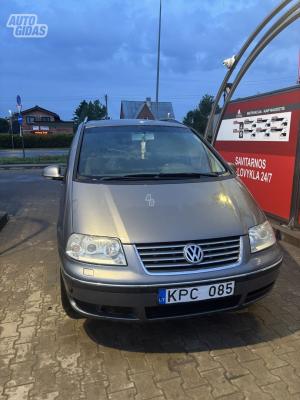 Volkswagen Sharan 2009 in Kaunas, with an engine capacity of 1.90 L and mileage of 343 thousand km for 2000 €, photo 4 on AUTOMOTO.COM.LV