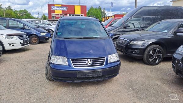 Volkswagen Sharan 2009 Viļņa, ar dzinēja tilpumu 2.00 L un nobraukumu 331 tūkst. km par 3850 €, foto 1 vietnē AUTOMOTO.COM.LV