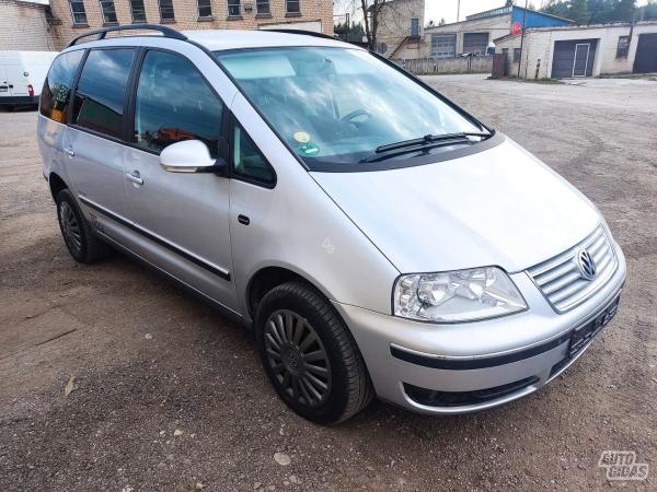Volkswagen Sharan 2010 Utena, ar dzinēja tilpumu 1.90 L un nobraukumu 265 tūkst. km par 3900 €, foto 8 vietnē AUTOMOTO.COM.LV