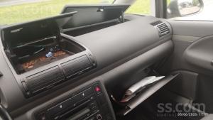 Фольксваген Шаран 2010 в Рига, объемом двигателя 2.00 л и пробегом 120 тыс. км за 4500 €, фото 3 на AUTOMOTO.COM.LV