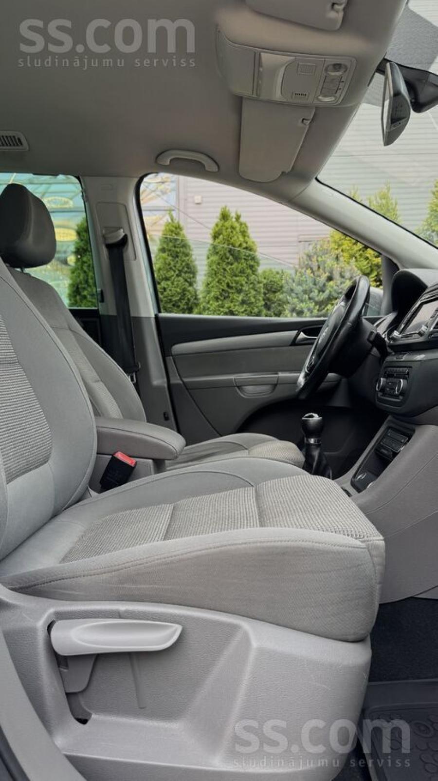 Volkswagen Sharan 2010 Rīga, ar dzinēja tilpumu 2.00 L un nobraukumu 292 tūkst. km par 6150 €, foto 13 vietnē AUTOMOTO.COM.LV