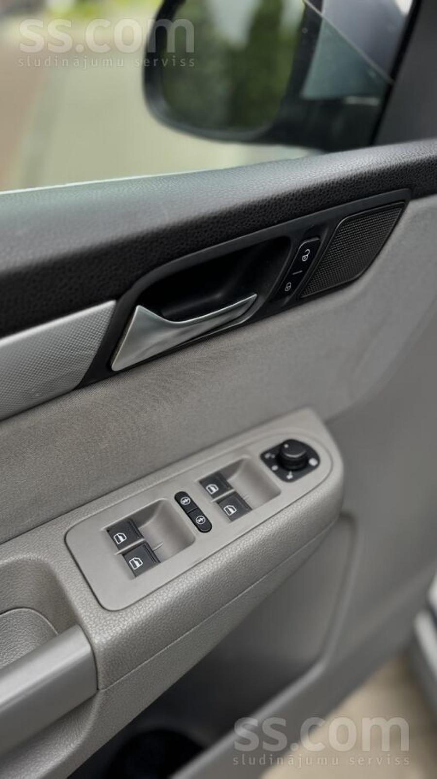 Volkswagen Sharan 2010 Rīga, ar dzinēja tilpumu 2.00 L un nobraukumu 292 tūkst. km par 6150 €, foto 17 vietnē AUTOMOTO.COM.LV