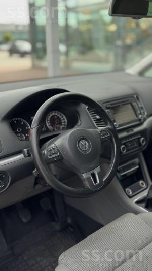 Volkswagen Sharan 2010 Rīga, ar dzinēja tilpumu 2.00 L un nobraukumu 292 tūkst. km par 6150 €, foto 22 vietnē AUTOMOTO.COM.LV