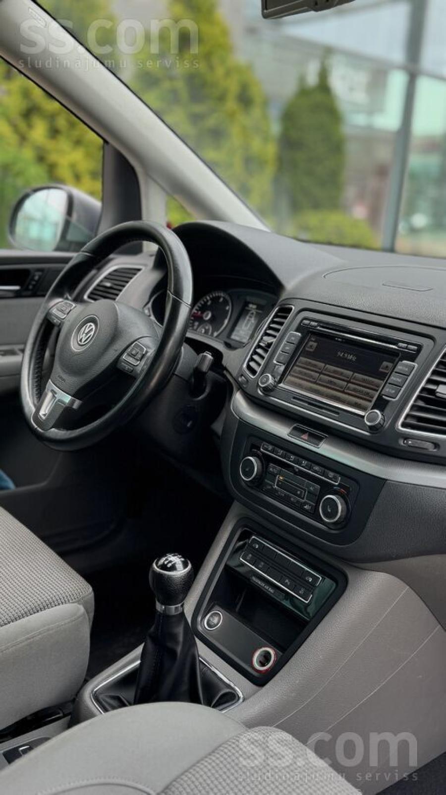 Volkswagen Sharan 2010 Rīga, ar dzinēja tilpumu 2.00 L un nobraukumu 292 tūkst. km par 6150 €, foto 30 vietnē AUTOMOTO.COM.LV