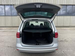 Volkswagen Sharan 2010 Rīga, ar dzinēja tilpumu 2.00 L un nobraukumu 249 tūkst. km par 5690 €, foto 16 vietnē AUTOMOTO.COM.LV